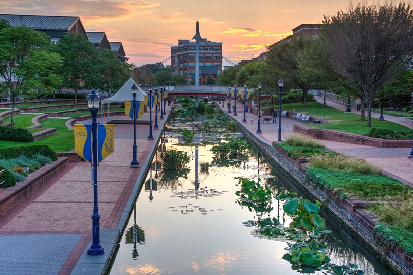 Carroll Creek Linear Park in Downtown Frederick, Maryland | Stephen ...